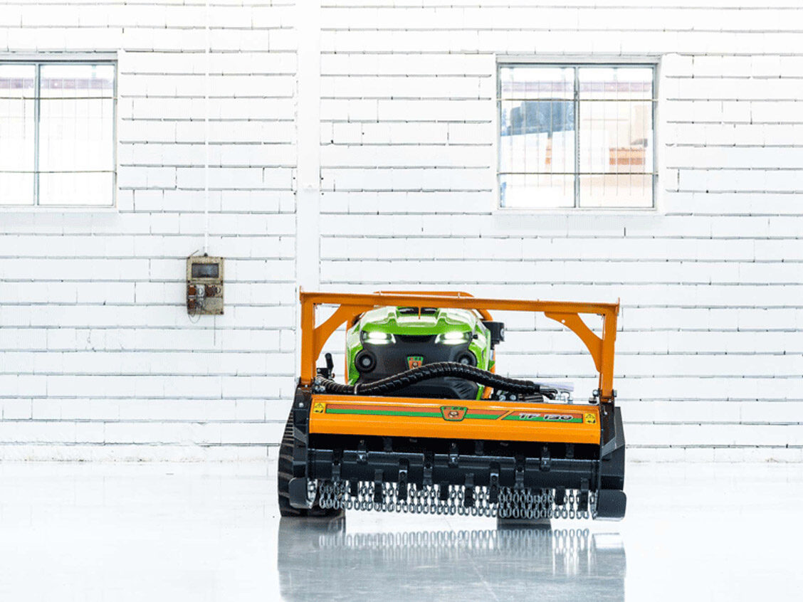 MDB LV400 PRO X – Zuverlässige Mähraupe mit 38 PS Motor