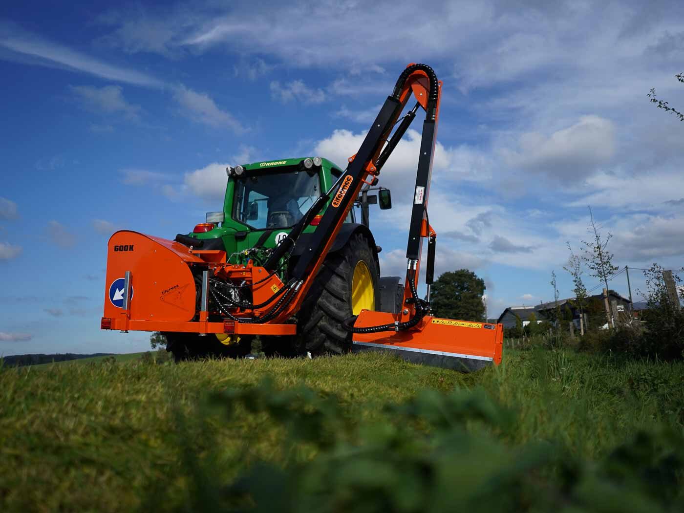 TIFERMEC - Professionelle Ausleger & Böschungsmulcher